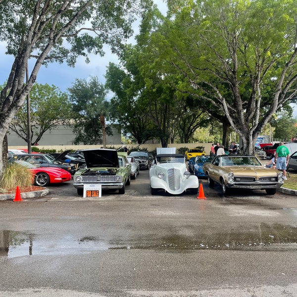 Packy's Sports Grill - Bar