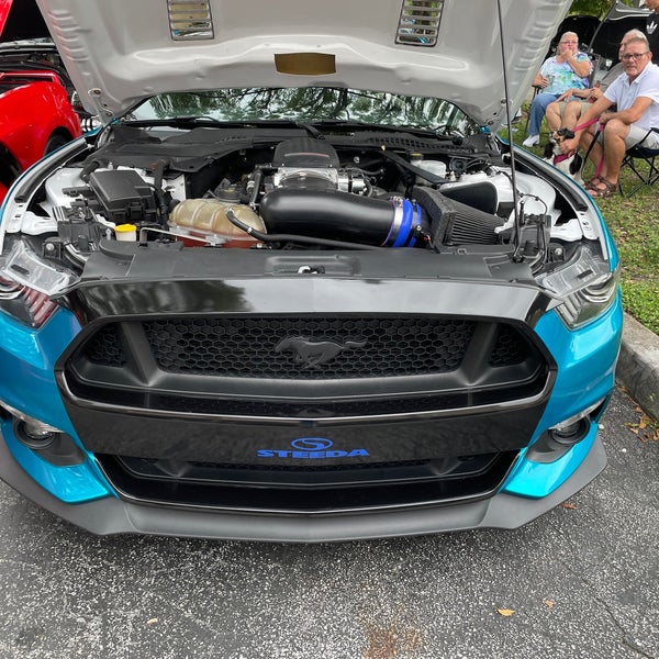 Packy's Sports Grill - Sports Bar