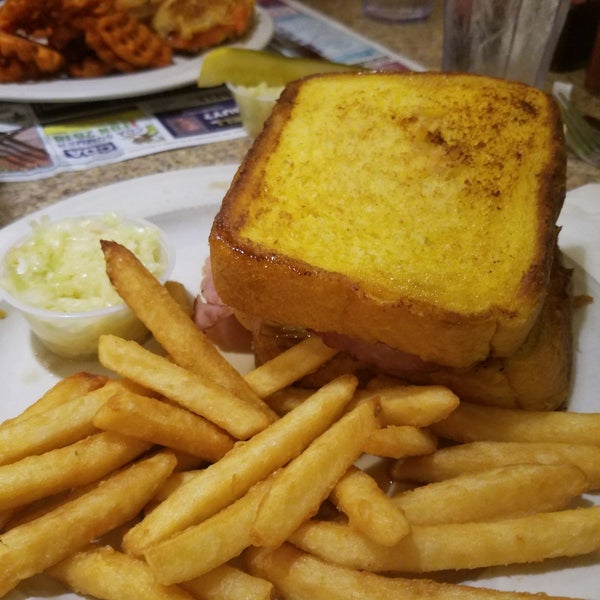 Wisdom Diner - Diner in Bordentown