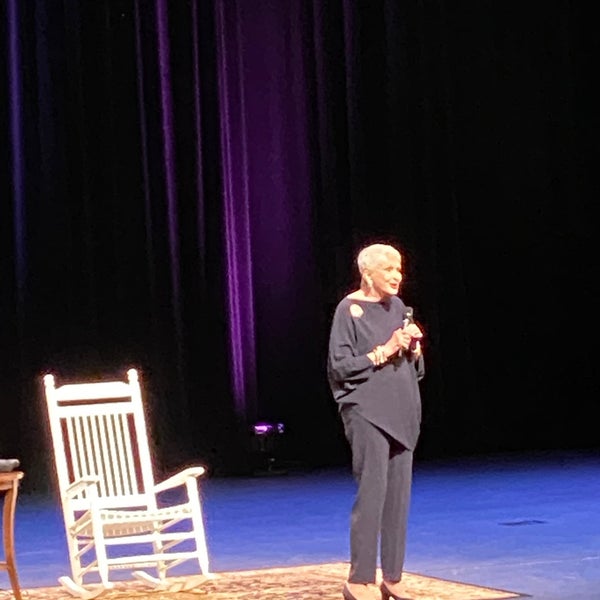 SE Belcher Performing Arts Center - 3 tips