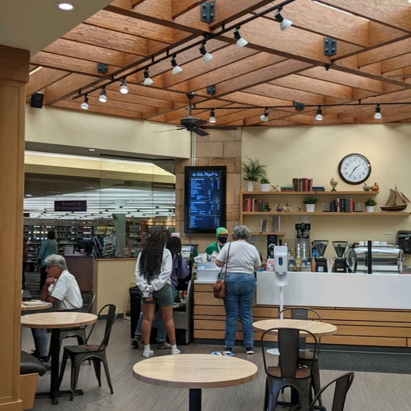 Photos at Arapahoe Libraries - Smoky Hill Library - Library in Centennial