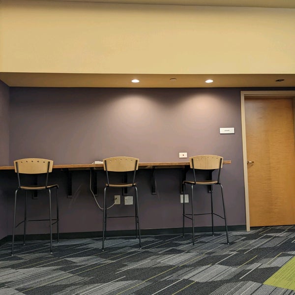 Photos at Arapahoe Libraries - Smoky Hill Library - Library in Centennial