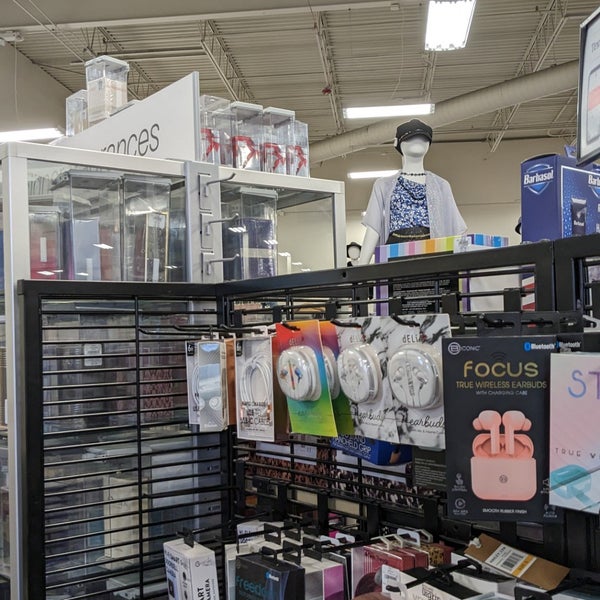 K&G Fashion Superstore - Aurora, CO