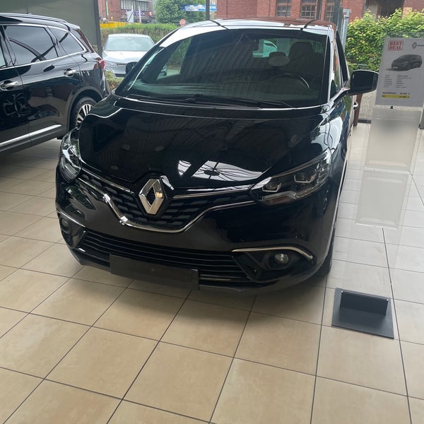 Renault Maasmechelen (Rema cars) - Nijverheidslan 36