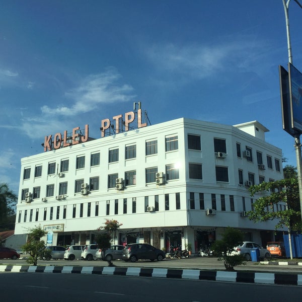 PTPL College (Kolej PTPL) - PT 1979K