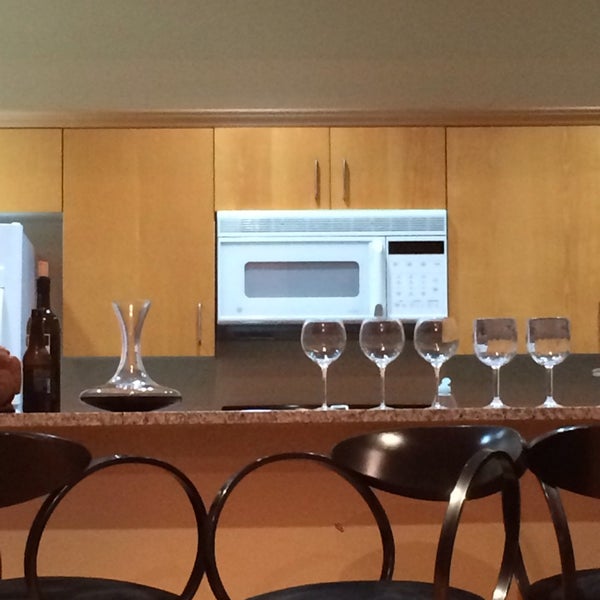 Ivey's Building - Miscellaneous Store in Fourth Ward