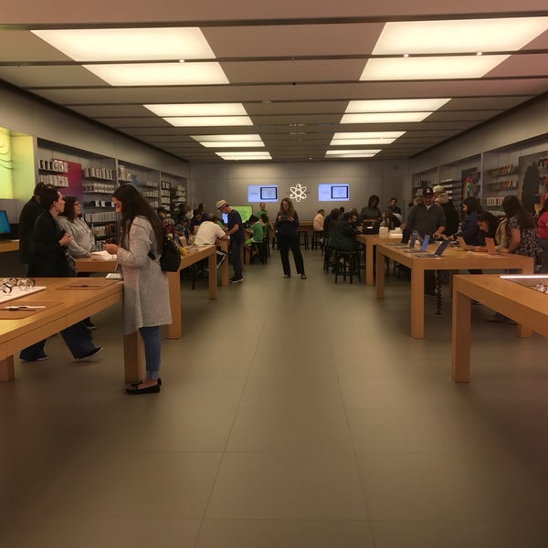 Apple Del Monte - 240 Del Monte Center