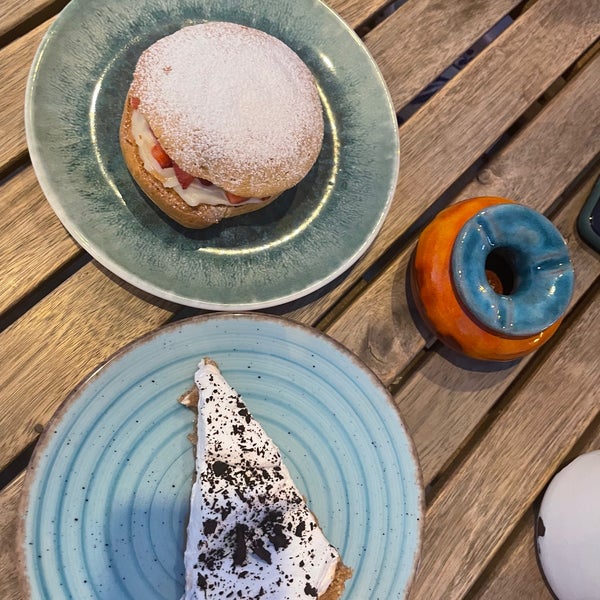 Ceri Cafe & Restaurant - 210 tips from 3031 visitors