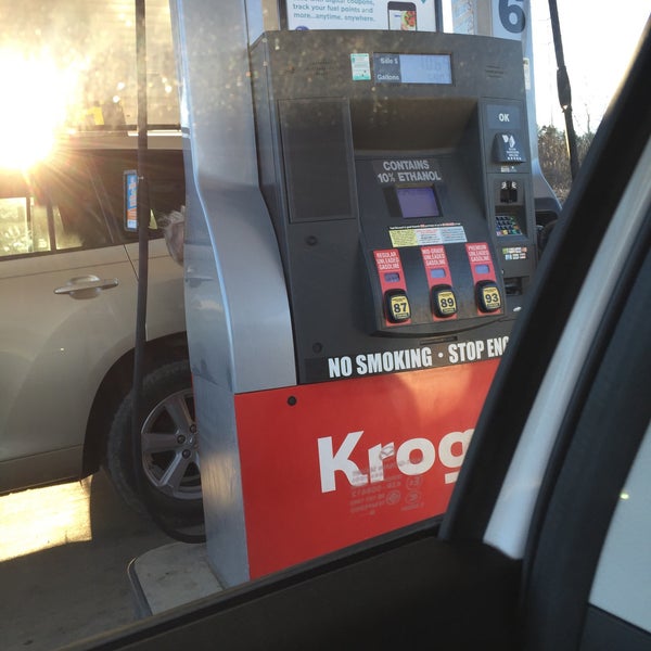 Kroger Fuel Center - 1904 Emmet St N