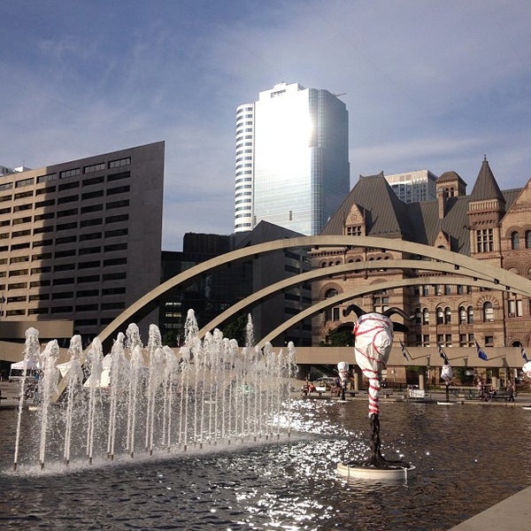 Nathan Phillips Square - 115 tips