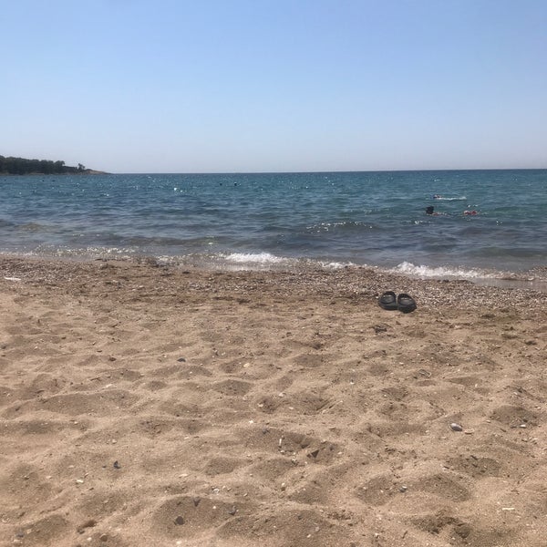 Γαλάζια Ακτή (Blue Beach) - 37ο χλμ Αθηνών-Σουνίου