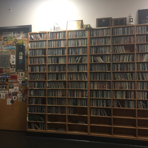 KXLU 88.9FM Los Angeles - West Los Angeles - Los Angeles, CA