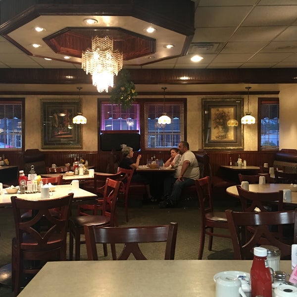 Diamond's Family Restaurant - 11 tips