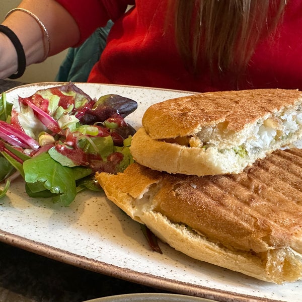 Brambles Bistro - Restaurant in Robin Hood's Bay