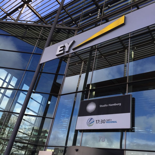 EY - Office in Rotherbaum