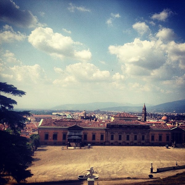 Piazzale del Poggio Imperiale - Due Strade - Piazzale del Poggio Imperiale