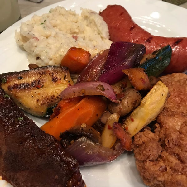 Island Buffet - 18 tips