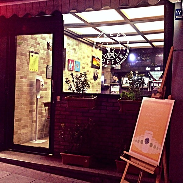 Raees Coffee | کافه رئیس - Café in Tehran