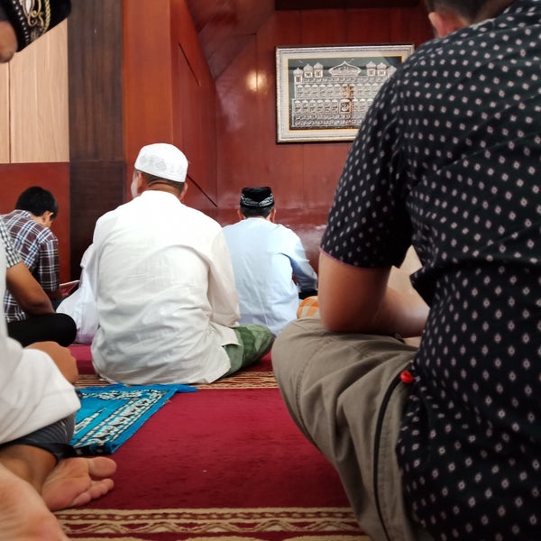 Masjid Ar-Rihlah Rest Area KM 125 B - 451 ziyaretçidan 4 tavsiye