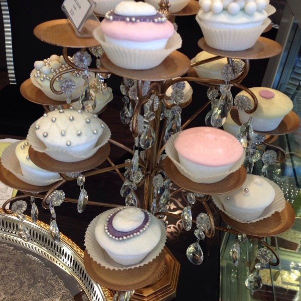 The Cake Boutique | بوتيك الكيك - Cupcake Shop in الروضة