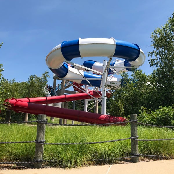 Pelican Harbor Aquatic Park - Swimming Pool