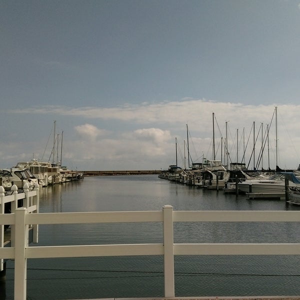 Port Washington Marina - Harbor or Marina