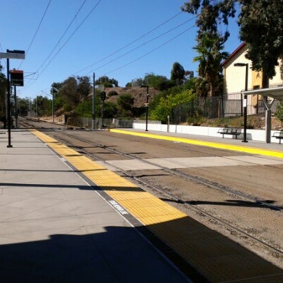 47th Street Trolley Station - Lincoln Park - 350 47th Street