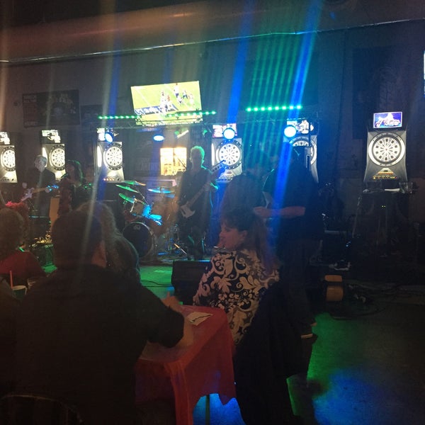 Clubhouse Bar & Grill - Sports Bar