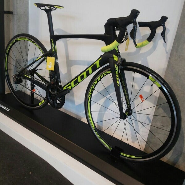 Scott Pearl Izumi Reference Center - Tienda de bicicletas en Curridabat