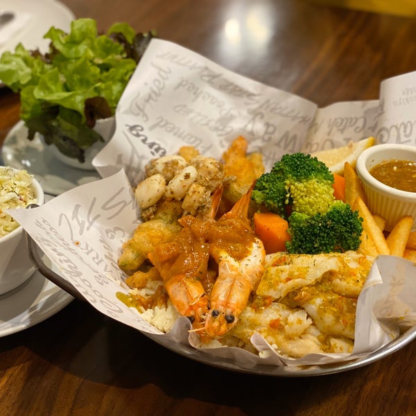 The Manhattan Fish Market - Seafood Restaurant
