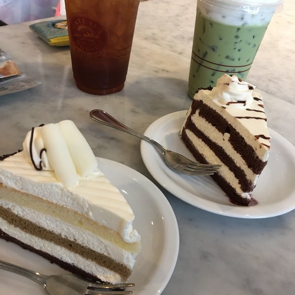 Gateaux House (กาโตว์ เฮ้าส์) (Now Closed) - Bakery