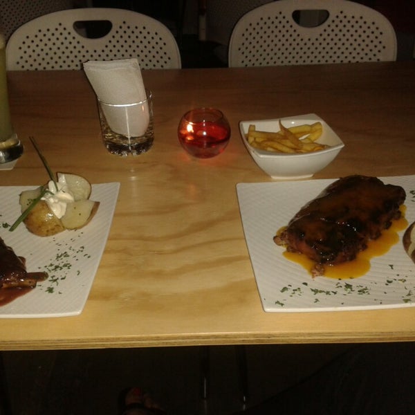 Tolo's Ribs