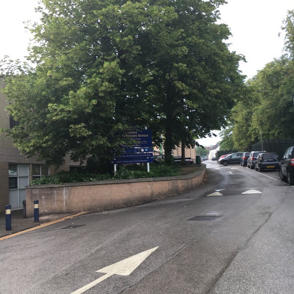 Dronfield Henry Fanshawe School - Education