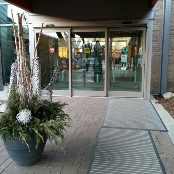 Bloomfield Township Public Library - Library