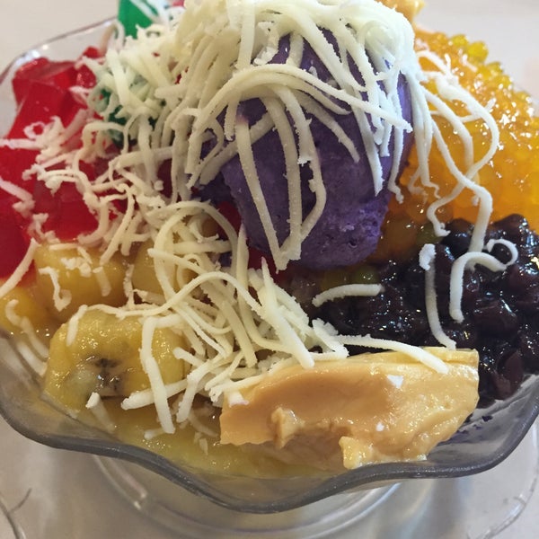 Graceland - Fast Food Restaurant in Legaspi City