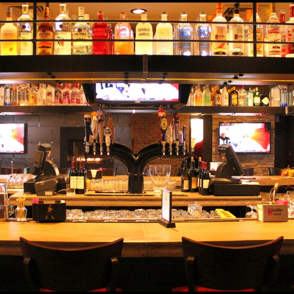 Vale Bar & Grill - 2 tips from 135 visitors