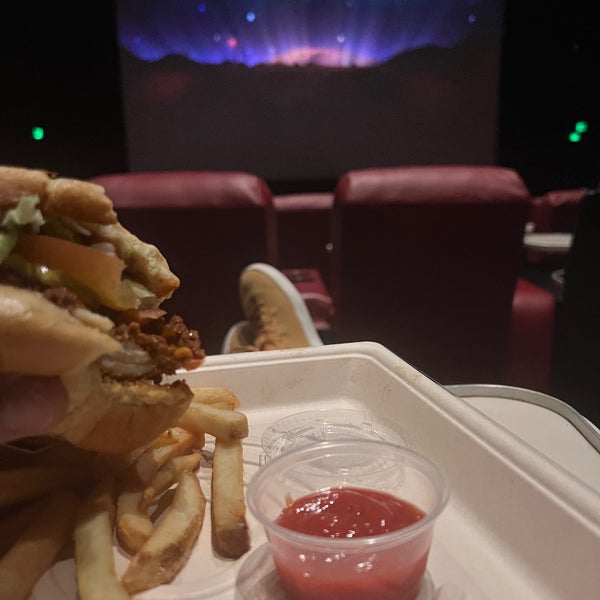 AMC DINE-IN Marina 6 - Marina del Rey - 13455 Maxella Ave Ste 270
