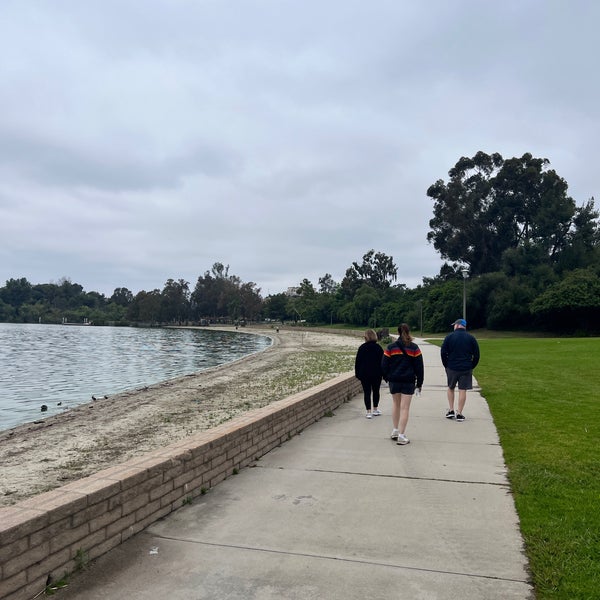 Photos at Puddingstone Lake - 4 tips from 493 visitors