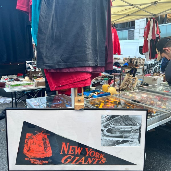 Chelsea Antiques Flea Market - NoMad - 11 tips from 812 visitors