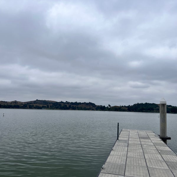 Photos at Puddingstone Lake - 4 tips from 493 visitors
