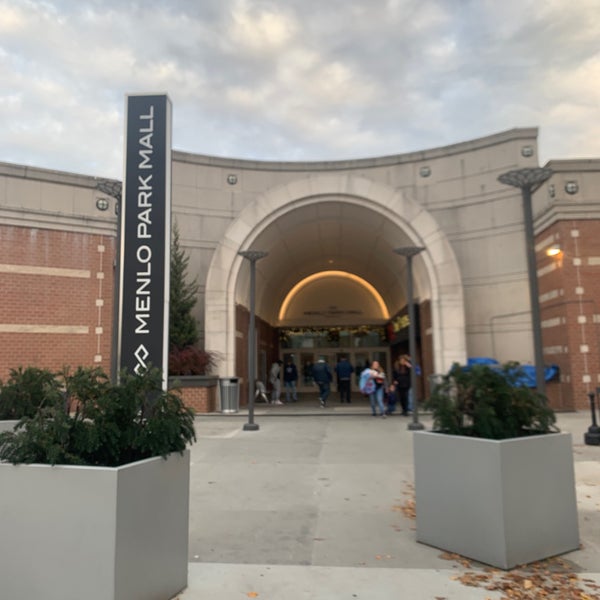 Photos at Menlo Park Mall - Shopping Mall