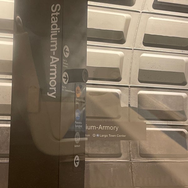 Stadium-Armory Metro Station - Hill East - 192 19th St. SE