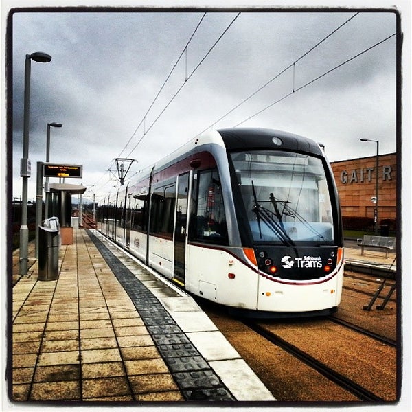 Photos at Edinburgh Park Railway Station (EDP) - Sighthill - 11 tips ...