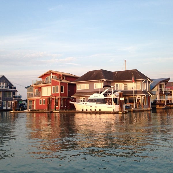 Ladner Village - 1 tip