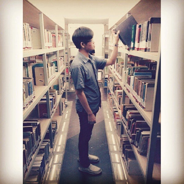 Gedung A Perpustakaan Pusat UI - College Lab
