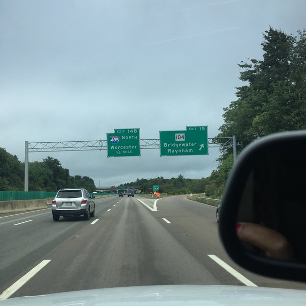 Bridgewater Service Plaza (Southbound) - Rest Area in Bridgewater