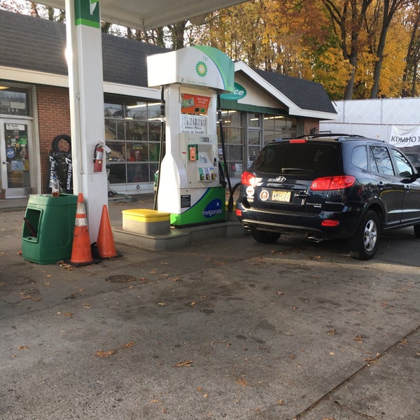 BP - Fuel Station in BLOOMFIELD