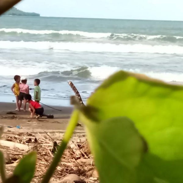 Photos at Vano Beach Resort - 7 tips