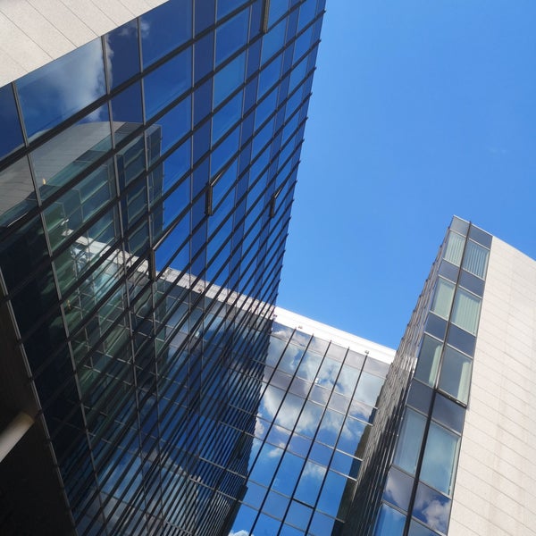 European Commission - BU25 - DG CNECT - 5 tips from 785 visitors