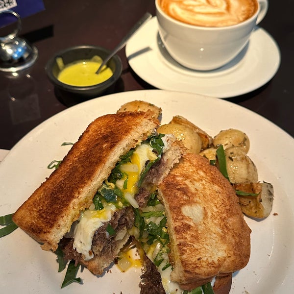 Belmonte Cafe Bar - 23 tips from 251 visitors